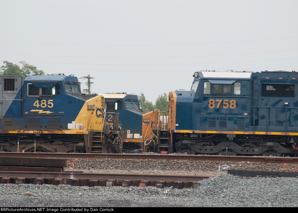 CSX 485 & CSX 8758